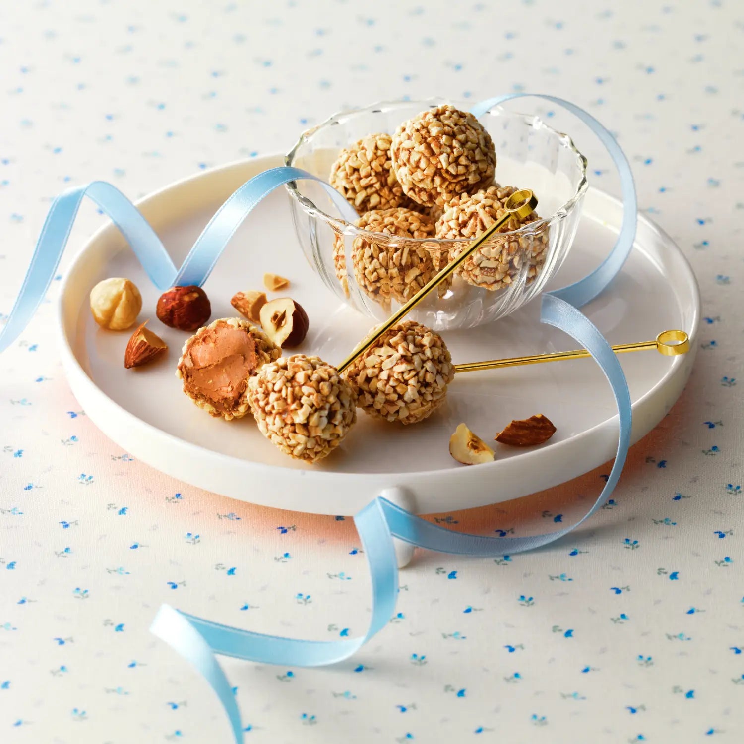 Petite Truffe Praline | Premium Fruit and Nut Chocolate Online | ROYCE ...